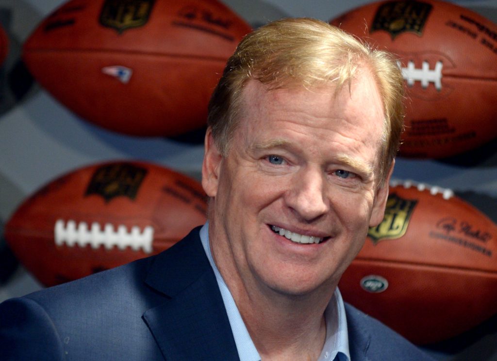 NFL Commissioner Roger Goodell Signs a New Five-year, $200 Million ...