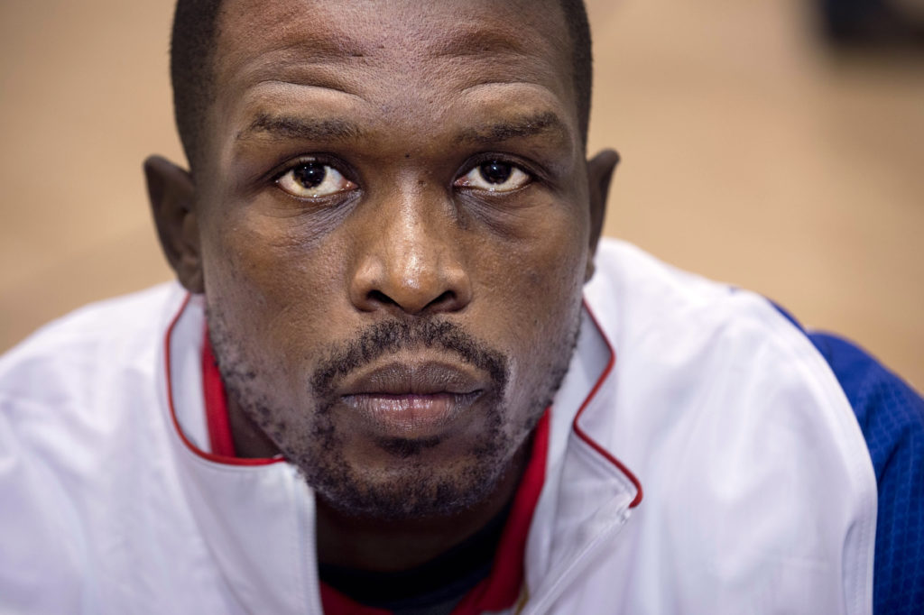 Luol Deng Signs One Year Deal with Minnesota Timberwolves