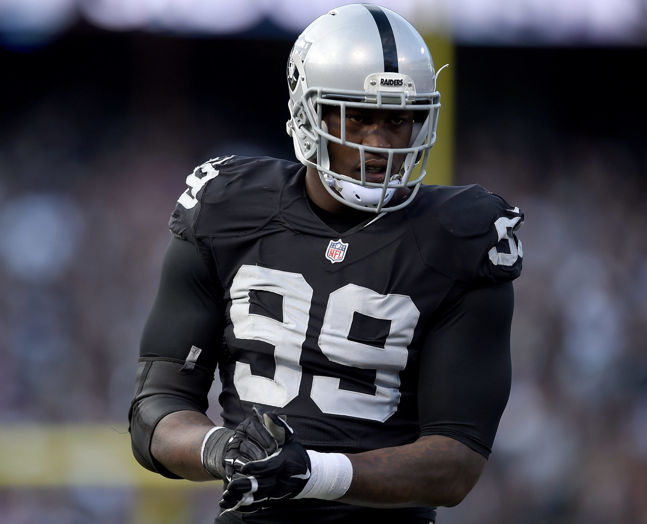 All-Pro OLB Aldon Smith Returns to NFL After 4 Years, Signs With ...
