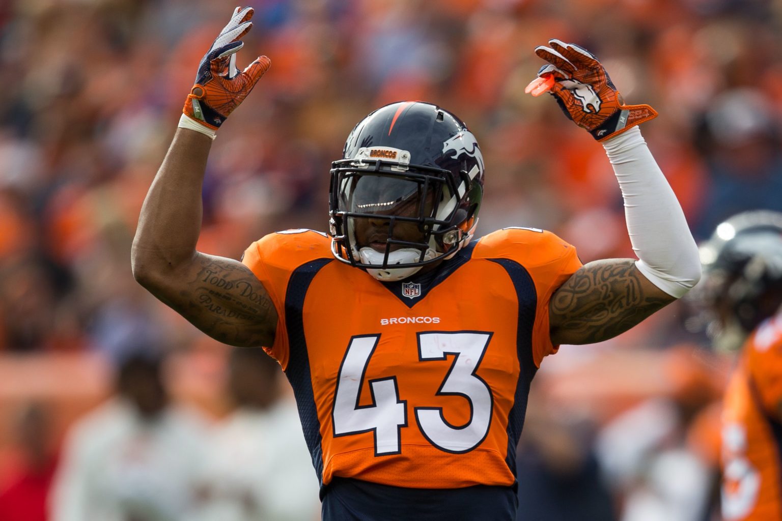 Pro Bowl Safety T.J. Ward Returns to NFL after 3 Years, Signs with ...